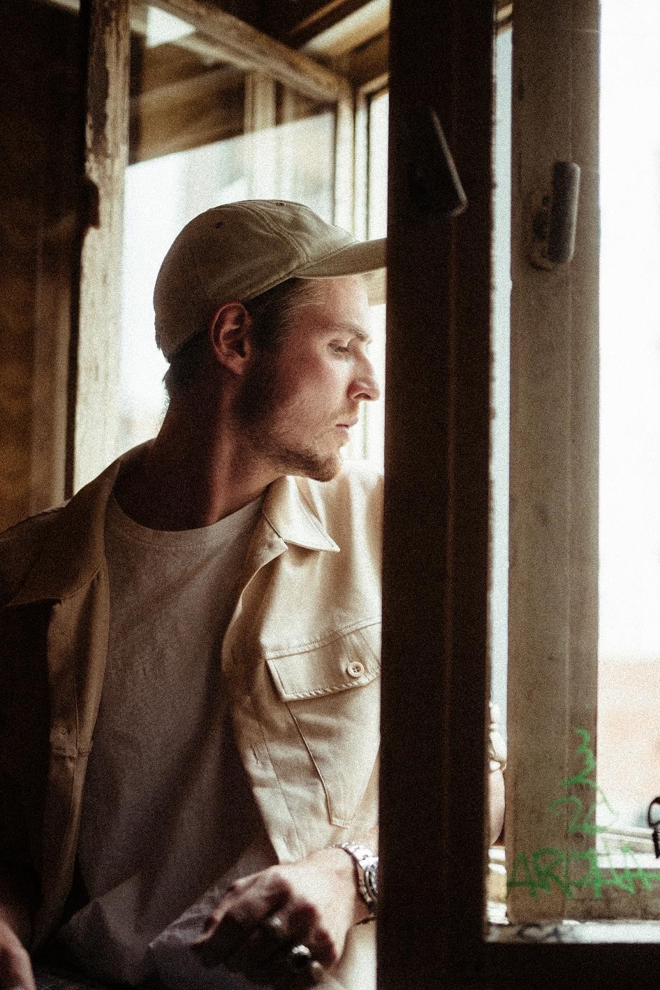 Dominik Hartz aus Berlin für Eure Hochzeit buchen | Herzwispern.de