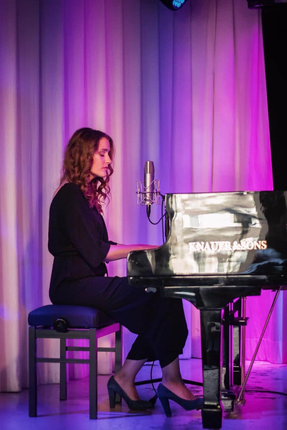 Elin Bell aus Hamburg für Eure Hochzeit buchen | Herzwispern.de