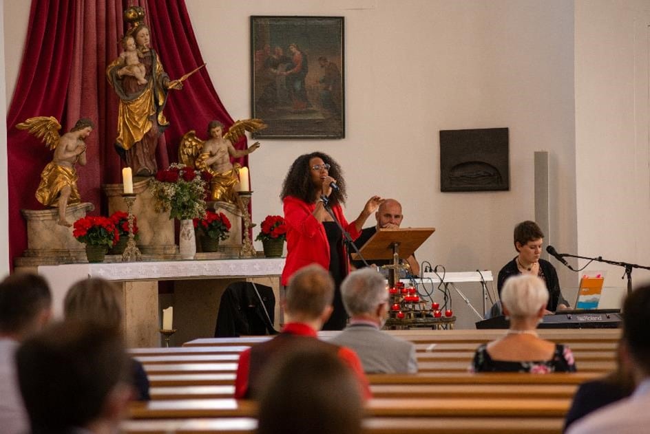 Amy Diop aus München für Eure Hochzeit buchen | Herzwispern.de