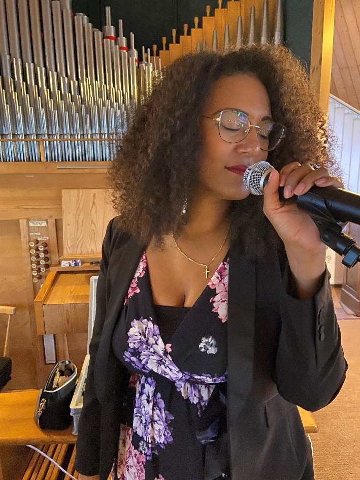 Amy Diop aus München für Eure Hochzeit buchen | Herzwispern.de