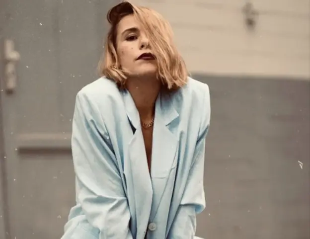 Lara Hulo aus Hamburg für Eure Hochzeit buchen | Herzwispern.de