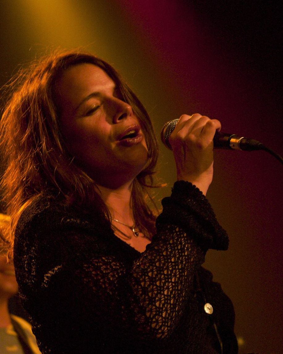 Jessica Born aus Aschaffenburg für Eure Hochzeit buchen!